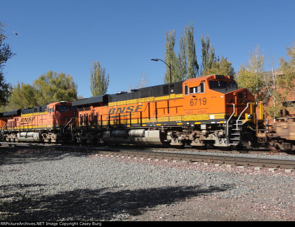BNSF 6719